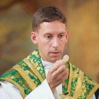 Om – Fader Gustavs predikningar